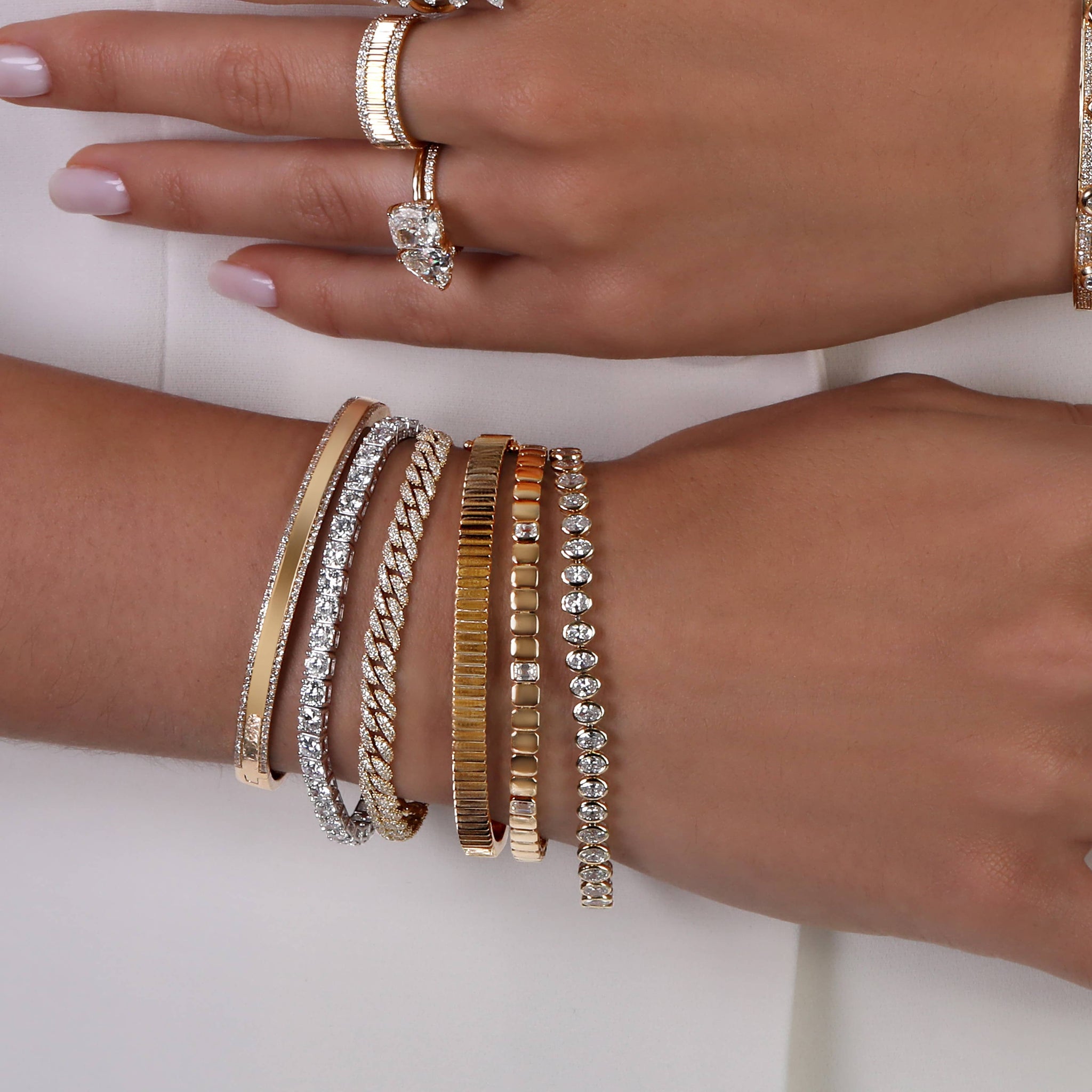 Fluted Gold Bangle – Alev Jewelry